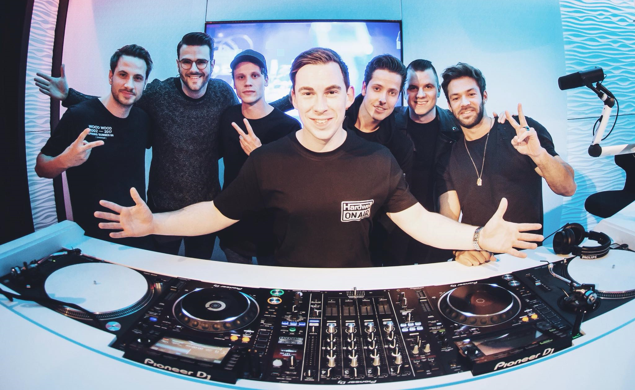 Hardwell Revealed Logo Hardwell Releases New Dance Single "Anybody Out