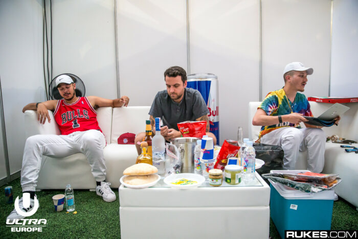 Diese Dinge packen diese sieben DJs in ihren Rider! - DJ Mag Germany