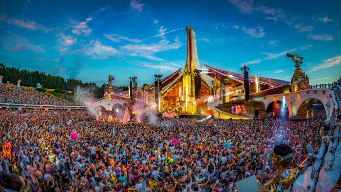Tomorrowland Livestream Weekend 3: Mit Hardwell, Martin Garrix & Co ...