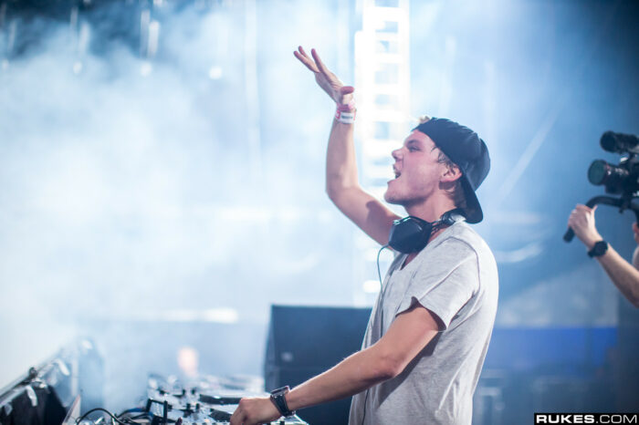 Aviciis Auftritt 2015: UNTOLD veröffentlicht unveröffentlichtes ...