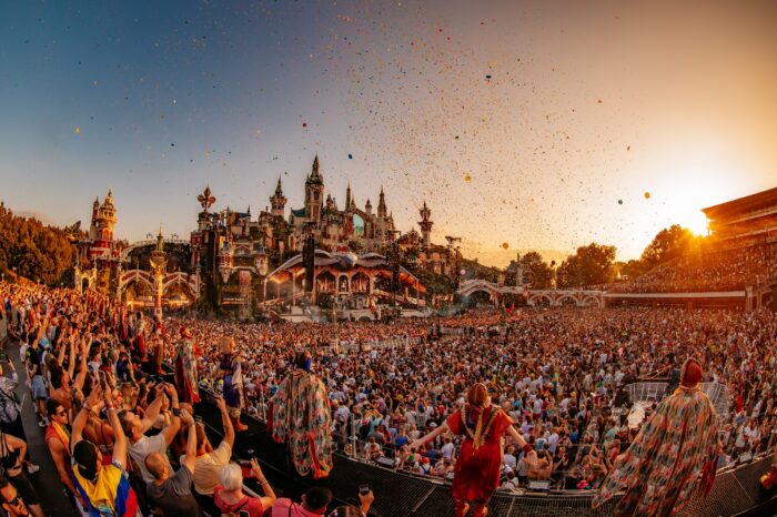 The Great Library of Tomorrow: Ein magisches Tomorrowland-Erlebnis in ...