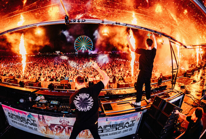 Klassik trifft EDM: W&W und Vini Vici releasen Festival-Banger „Rave ...