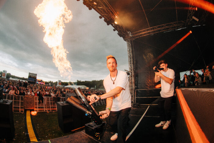 Alles neu: Jerome geht mit neuem Label-Deal und neuer Booking Agency ...